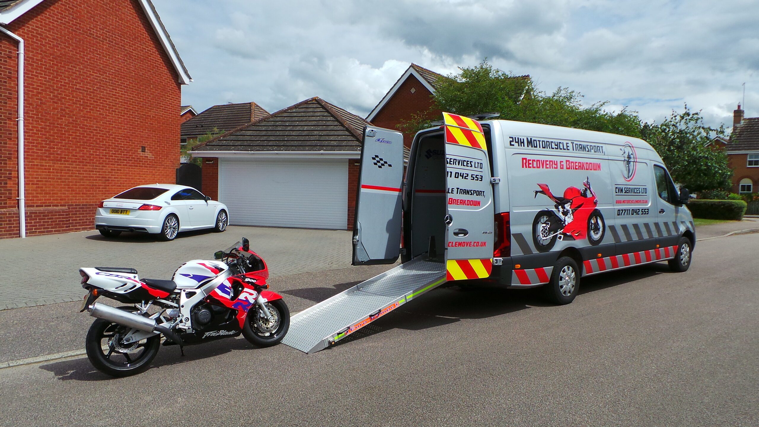 Motorcycle Transport & Recovery Northampton | CVM Services